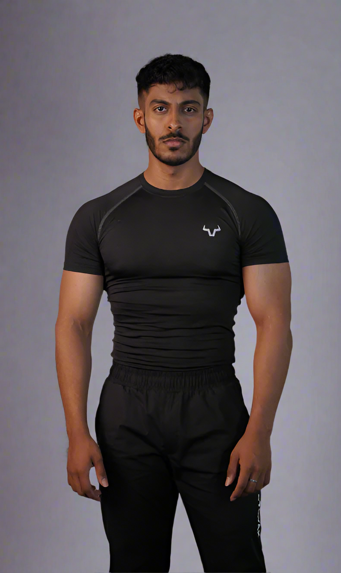 Men's Black Compression T-Shirt – Engineered for Performance | Gymyak ...