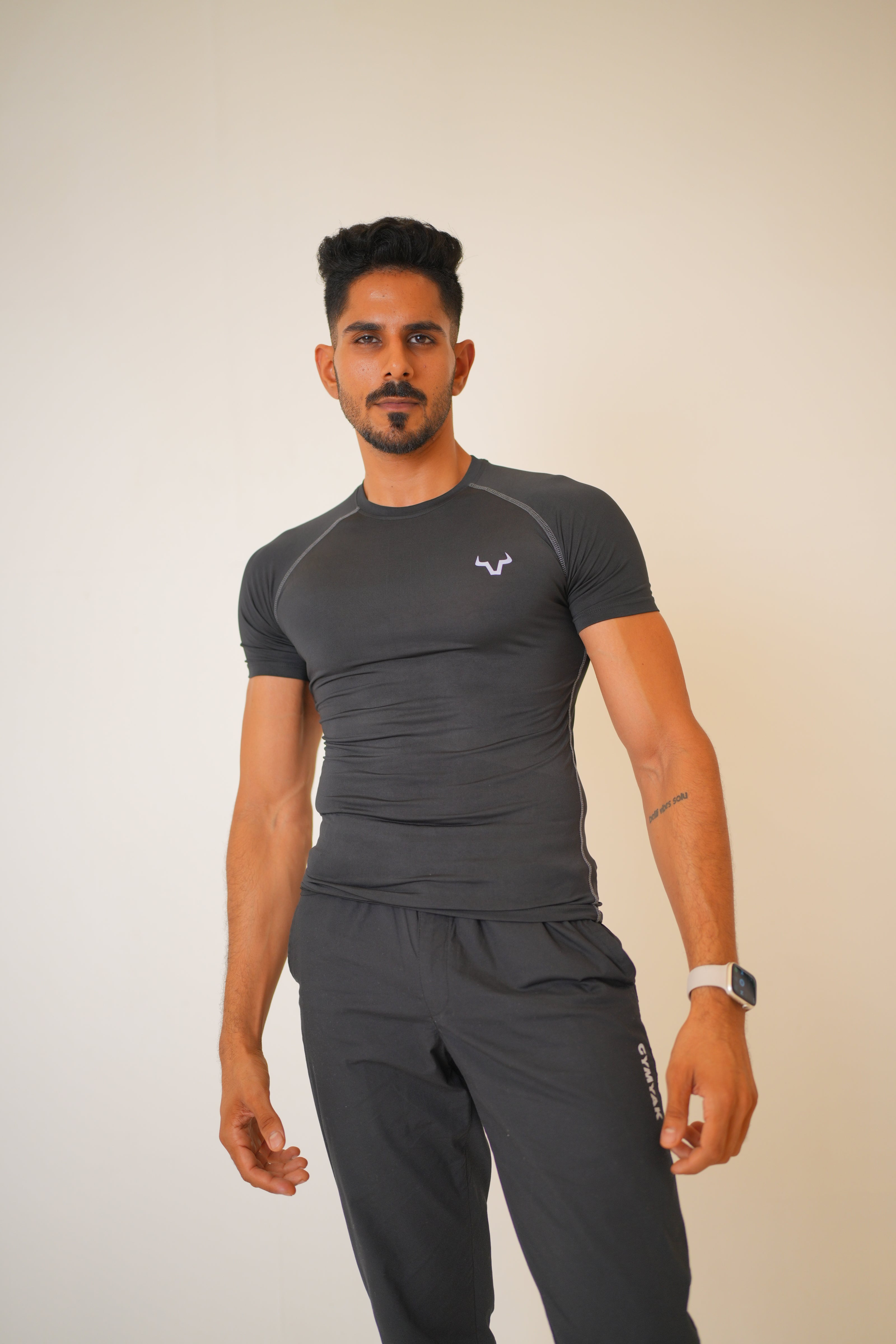 Men's Black Compression T-Shirt – Engineered for Performance | Gymyak ...
